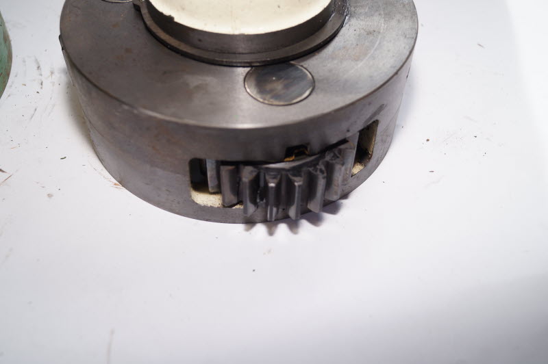 Güldner AW Tessin Hinterachse Hohlrad, Planetenträger, Planetenrad links